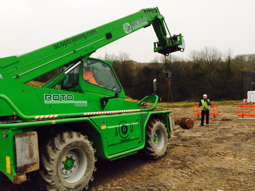Telescopic handler - suspended/ underslung loads under CPCS - ACOP